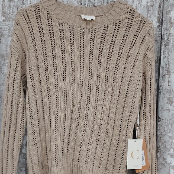Cyrus | Sweaters | Cyrus Womens Beige Knit Sweater | Poshmark